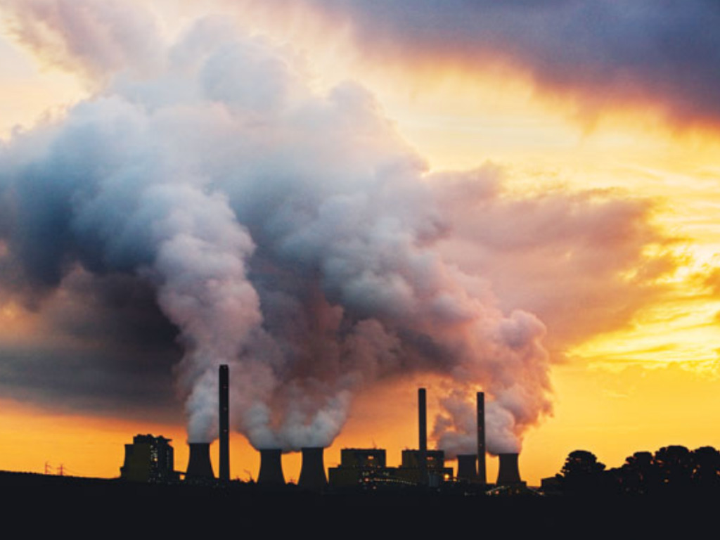 UK Unveils Plans to Phase Out Fossil Fuels and Boost Offshore