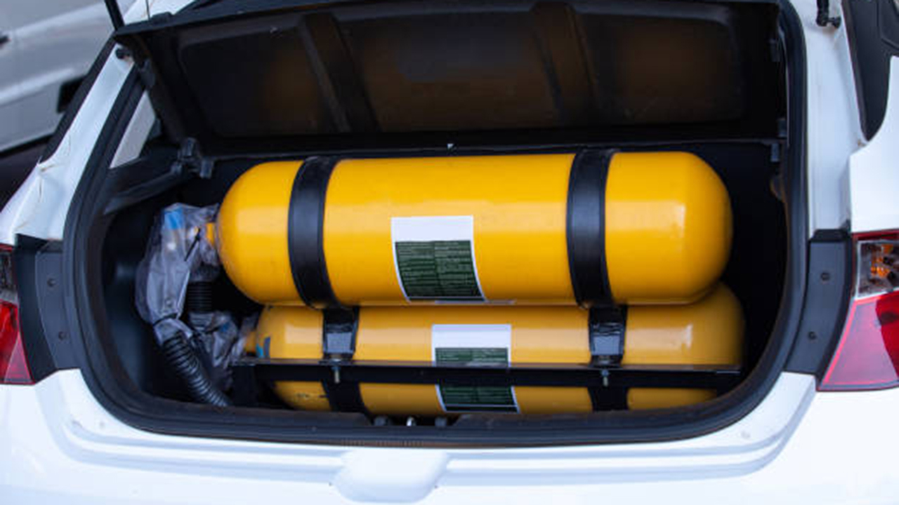 Why Are Nigerians Hesitant About CNG, Can EVs Do Better?